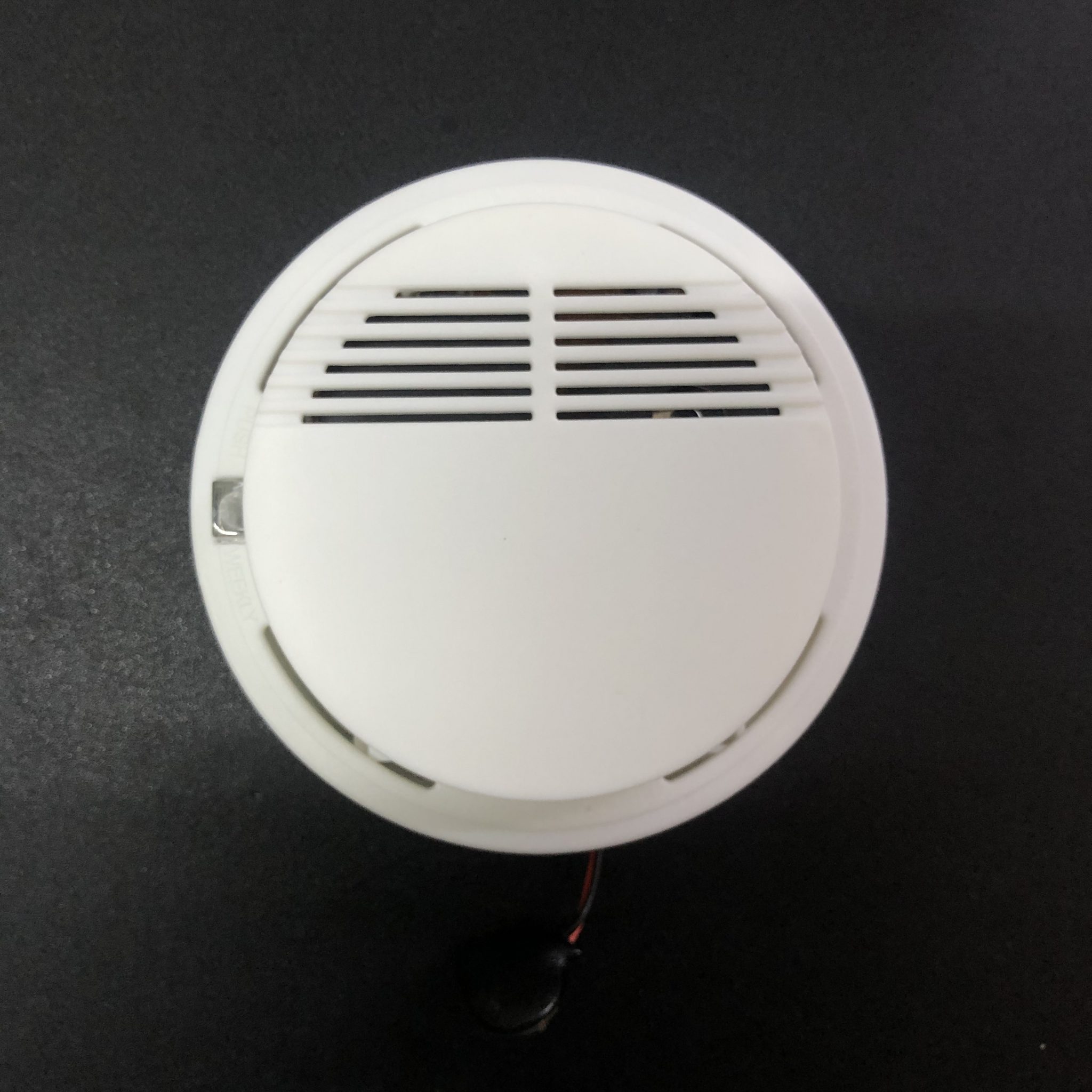 Smoke Detector – Battery Operated (4 inches) - Safetyko Industrial Supplies